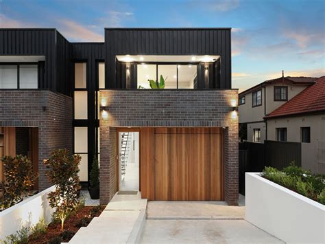 Par Ama De Casa Proyector Duplex House Meaning Vacante Liderazgo Marcador
