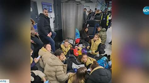 ЗАРАДИ ОТМЕНЕНИ ПОЛЕТИ Деца медалисти от България останаха часове на улицата в Лондон Nova