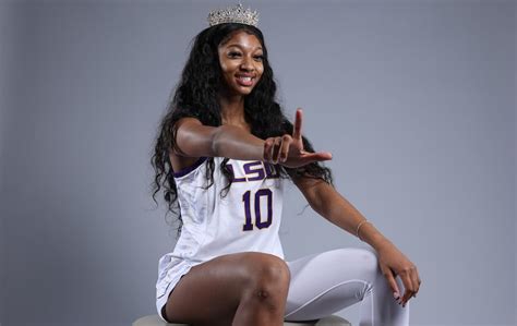 The Bayou Barbies Unapologetic Stand For Womens Basketball — Strike