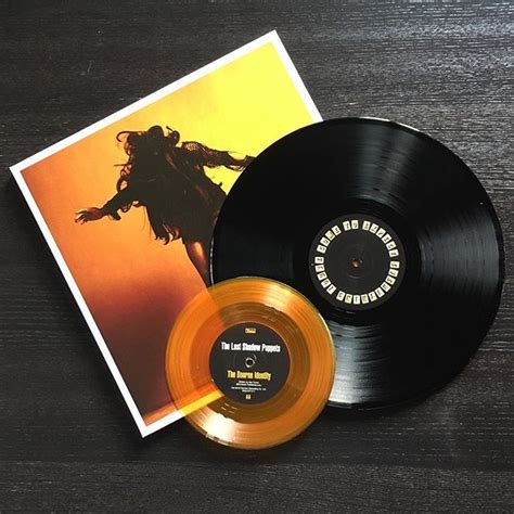 The Last Shadow Puppets Everything You Ve Come To Expect Deluxe LP
