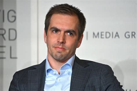 Philipp Lahm Geht Auf Bayern Star Los An Denkweise Arbeiten