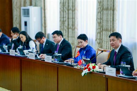 Сайнбуянгийн Амарсайхан Added A Сайнбуянгийн Амарсайхан