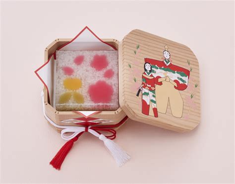 とらやの“ひなまつり”、特別パッケージの羊羹や愛らしいお菓子の詰め合わせが登場 Gourmet Fashion Headline