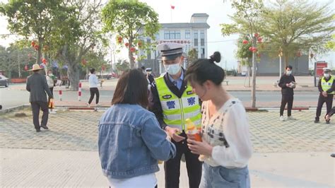县公安局交警大队：交通安全宣传教育活动走进边海村 阳西县人民政府网站