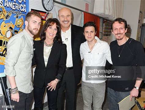 Robin Mcgraw Photos And Premium High Res Pictures Getty Images
