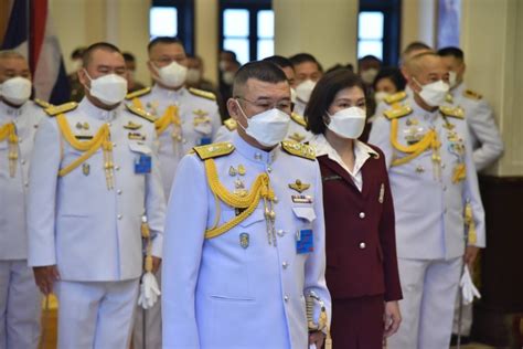 ผบ ตร มอบโล่ประกาศเกียรติคุณ ออกเยี่ยมตำรวจบาดเจ็บในวันตำรวจ 2565 พร้อม