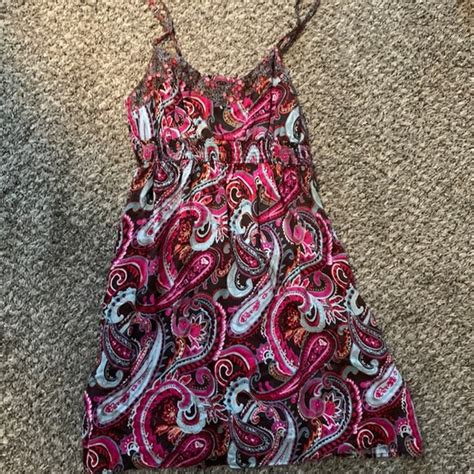Dresses It Does Fit Me Anymore Poshmark
