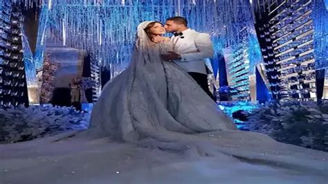 بـ 5 صور من حفل زفافهما زوجة رامي ربيعة تحتفل بعيد زواجهما