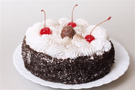 Torte Di Capodanno Decorate Con La Panna 5 Idee Da Non Perdere Donnad