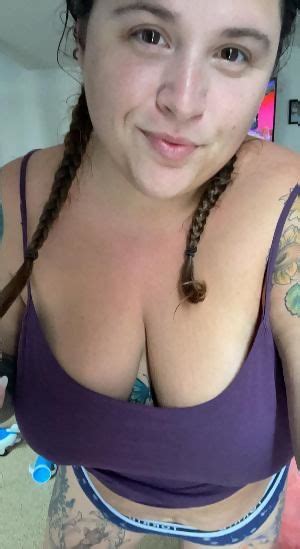 Voluptuous Stoner Covered In Tattoos