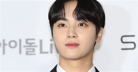 [포토s] 더보이즈 주학년 바른생활 이미지
