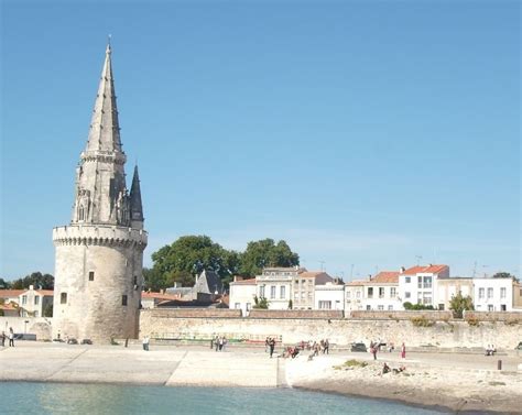 Les Tours De La Rochelle Une Plongée Dans Le Passé Médiéval De La Cité