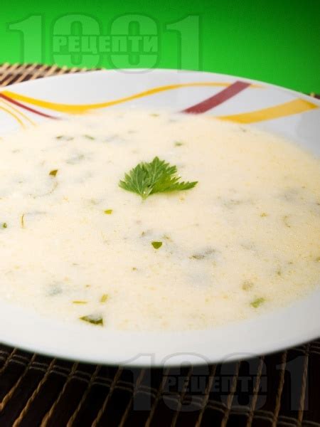 Бърза картофена супа с кисело мляко и грис