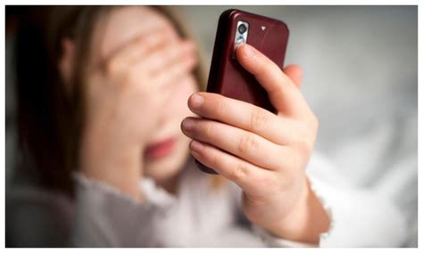 Tânărul din Cristian care îşi ameninţa iubitele că publică pe internet