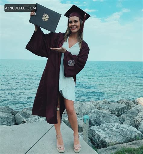 Anna Redman Feet Aznudefeet