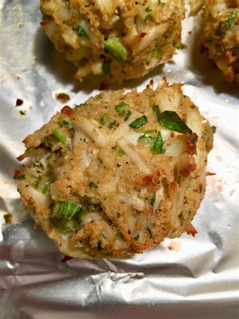 Healthy Maryland Crab Cakes Recipe