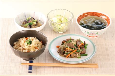 【お役立ち情報更新】高齢者の貧血予防に役立つ1週間の献立をご提案 介護食そふまる