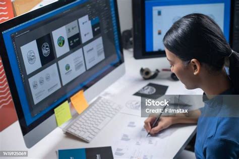 아티스트 크리에이티브 디자이너 일러스트 레이터 그래픽 기술 개념 디자인에 대한 스톡 사진 및 기타 이미지 디자인 컴퓨터