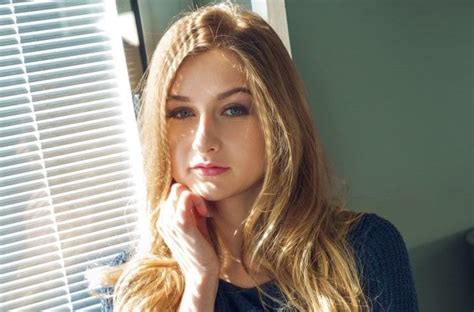 Amelia Gin Biography Wiki Age Height Career Photos And More