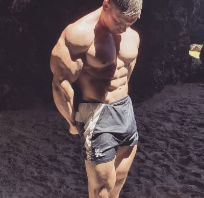 Joshua Taubes Tumbex