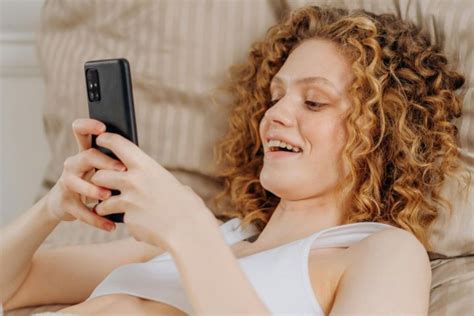 Dating Archives The Everygirl