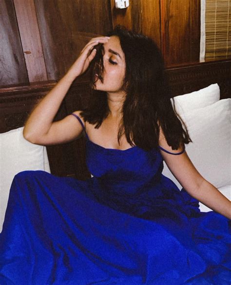 Anikha Surendran On Twitter