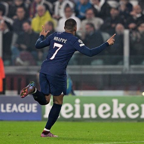PSG S Official Account Tweets About Lionel Messi S UEFA Champions League Record Being Broken By