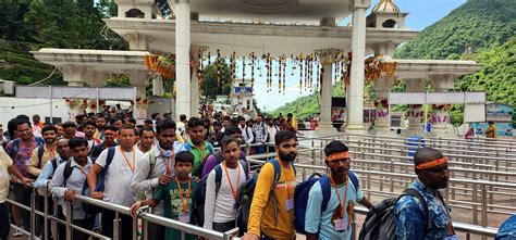 Faith Gathered In Vaishno Devi Court On New Year