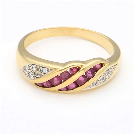 Pierścionek 18 Karatowe Żółte Złoto 005ct Tw Diament Naturalny