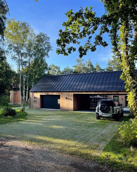 Modern Barn House With Car Port And Garage Guest House