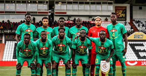 Asse Mercato Saint Etienne Vise Un International Sénégalais