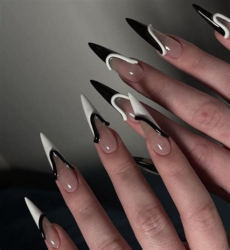 Pin By Pamela Ailin On Nail Art French Nails Stiletto Nails Black Nails