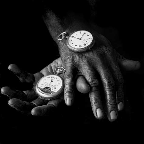 Hands Project The Passage Of Time By Noémia Prada Hands Project On Youpic