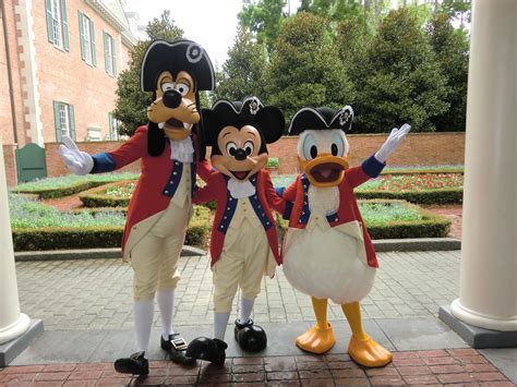 Unofficial Disney Character Hunting Guide Epcot Independence Day