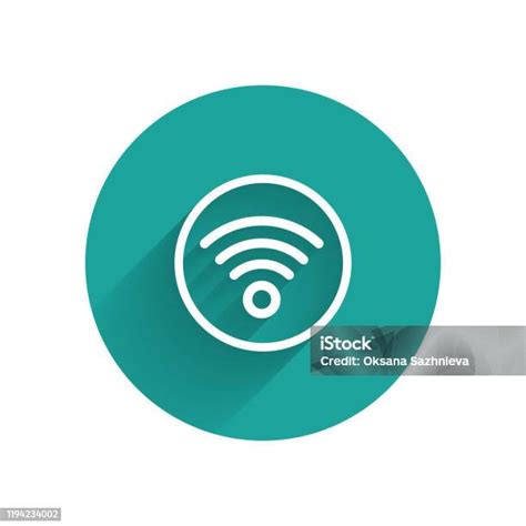 긴 그림자로 격리 된 흰색 Wifi 무선 인터넷 네트워크 기호 아이콘입니다 녹색 원 버튼입니다 벡터 일러스트레이션 개념에 대한