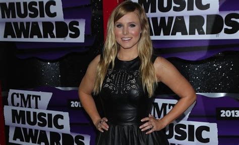 Kristen Bell The Lifeguard Co Star Was Extremely Professional During Love Scene Kristen