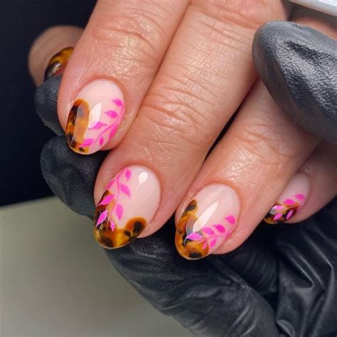 Get Motivated For Spring With These Nature Inspired Nails