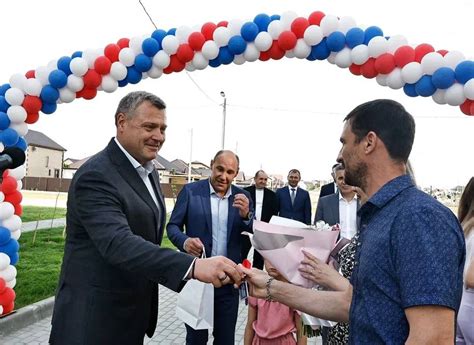 В Астраханской области досрочно расселяют граждан из ветхого и аварийного жилья Астраханский