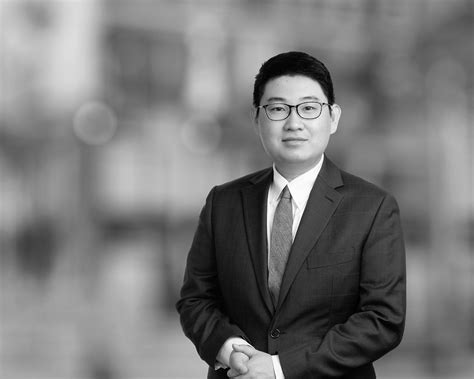 Ian Hua Associate White And Case Llp