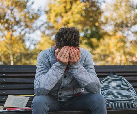 Emotional Relapse Meaning: Recognizing Early Signs of Vulnerability - Lantana Recovery ...