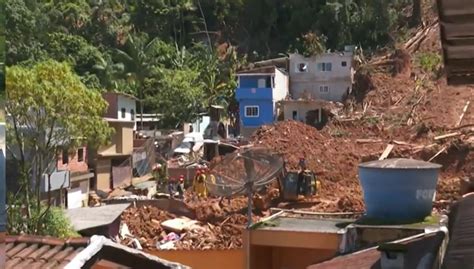 Famílias Desabrigadas São Hospedadas Em Clube Com Pensão Completa Em