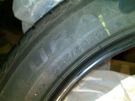 Продаю резину Bridgestone Turanza 225/50/R17 — Honda Accord (8G), 2 л ...