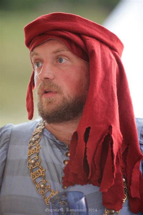 Рыцарский лагерь в рамках "Железного Града" | Medieval hats, Medieval ...