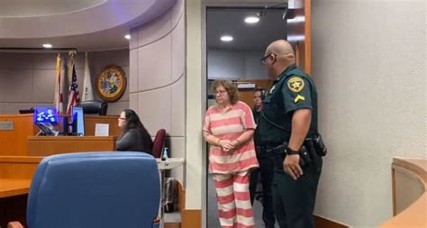 Florida Woman Who Fatally Shot Black Neighbor Granted 154000 Bond