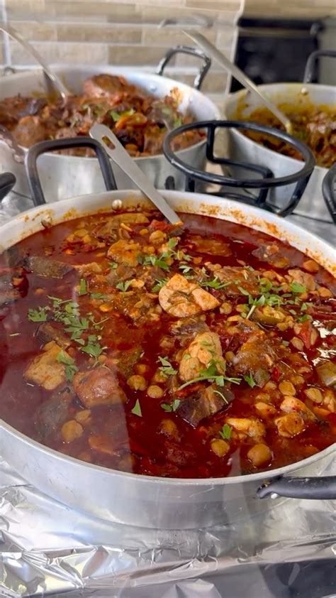 מקרונה בסלסה תומר תומס מתכון מושלם למקרונה בסלסה פסטה עם נקניקיות מרגז של תומר תומס למתכון