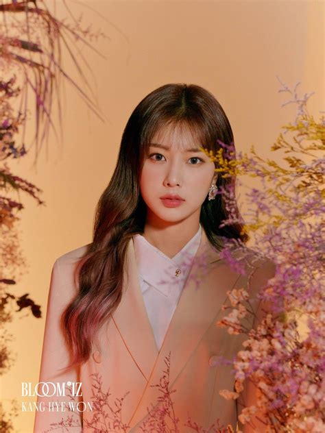 Izone 아이즈원 1st Album Bloomiz Official Photo Bloomiz 20191111