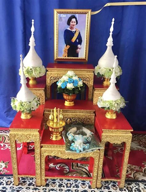 ผู้หญิง พิธีบำเพ็ญกุศล ครบรอบ 72 ปี สมาคมสตรีอุดมศึกษาแห่งประเทศไทย ในพระอุปถัมภ์ของสมเด็จพระ