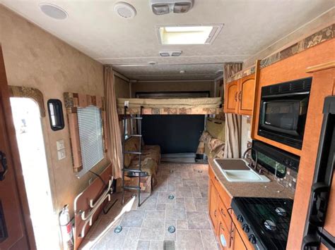 2011 Bumper Pull Toy Hauler Dual Axle Under 24ft Travel Trailers