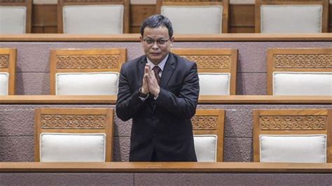 Profil M Guntur Hamzah Hakim Konstitusi Yang Melanggar Kode Etik