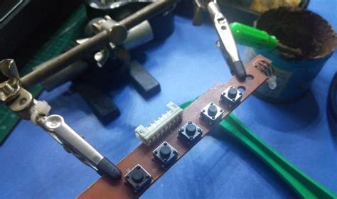 解决显示器按键失灵的问题（有效修复方法和常见故障排除）1号数码网